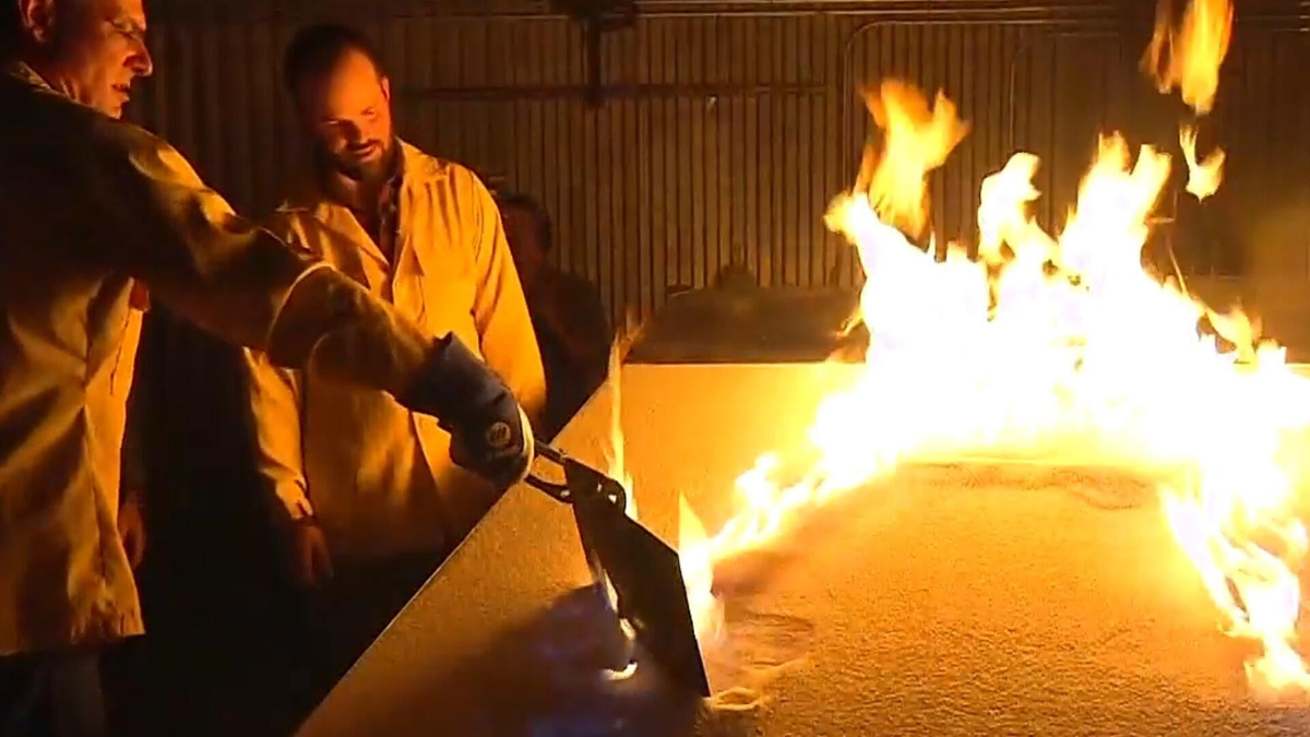 Watch CBS Evening News: Wildfire researchers replicate "firenado" in ...