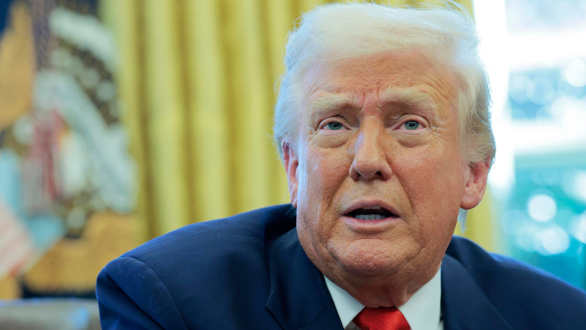 Watch CBS Evening News: Wall Street soars after Trump's tariff pause ...