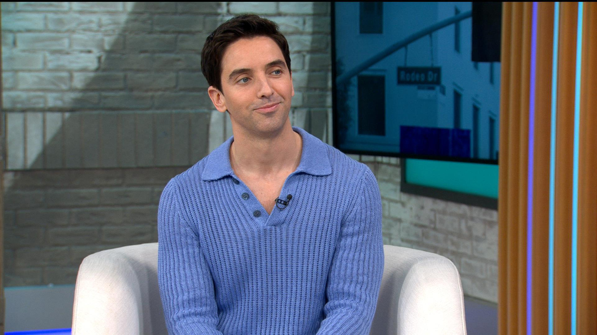 Watch CBS Mornings Paul W. Downs on new season on "Hacks" - Paramount+