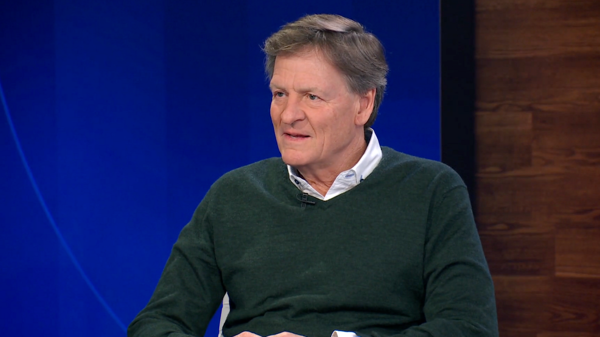 Watch CBS Evening News: Extended interview: Author Michael Lewis - Full ...