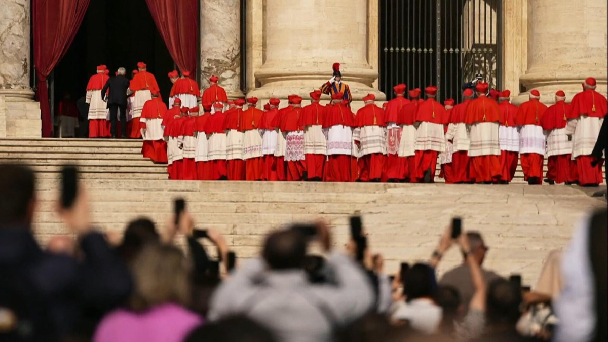 Watch CBS Evening News: Pope Francis as a model for the next leader ...