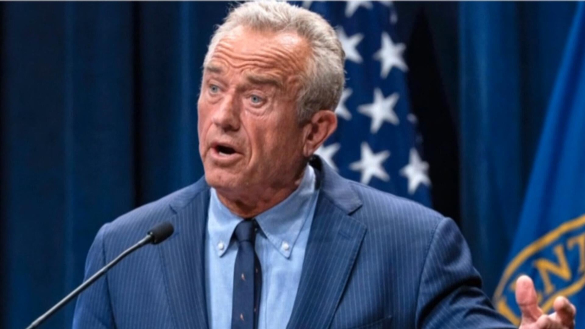 Watch CBS Evening News: Every member of CDC vaccine advisory panel ...