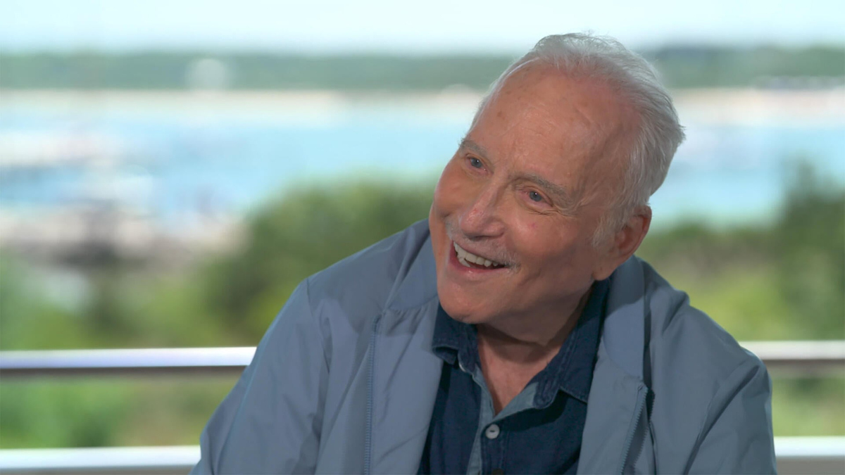 Watch Sunday Morning: Extended interview: Richard Dreyfuss on filming ...