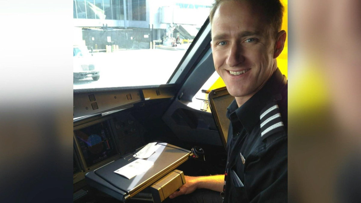 Watch CBS Mornings: Ex-pilot raises mental health awareness - Full show ...