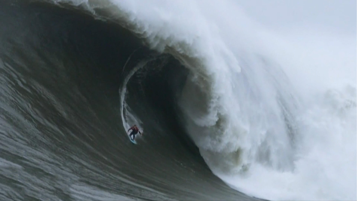Watch CBS Saturday Morning: Meet the surfer chasing a world record ...