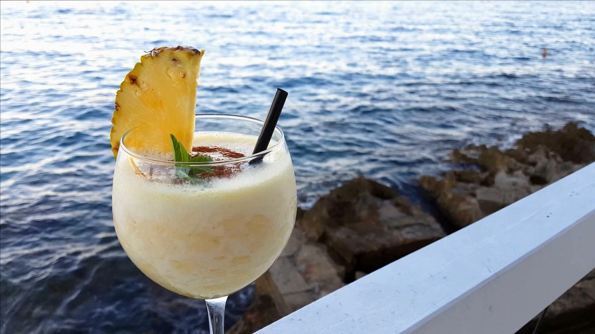 Watch CBS Saturday Morning The origins of the piña colada - Paramount+