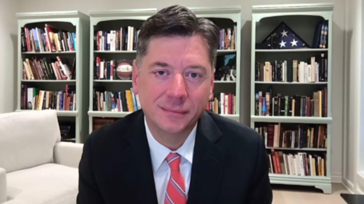 Watch CBS Mornings: Oklahoma City Mayor David Holt on NYT op-ed - Full ...