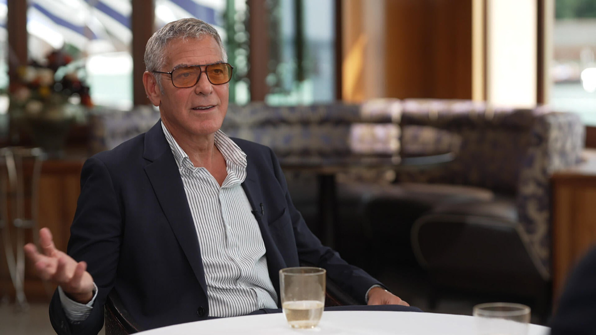 Watch Sunday Morning: Extended interview: George Clooney - Full show on CBS