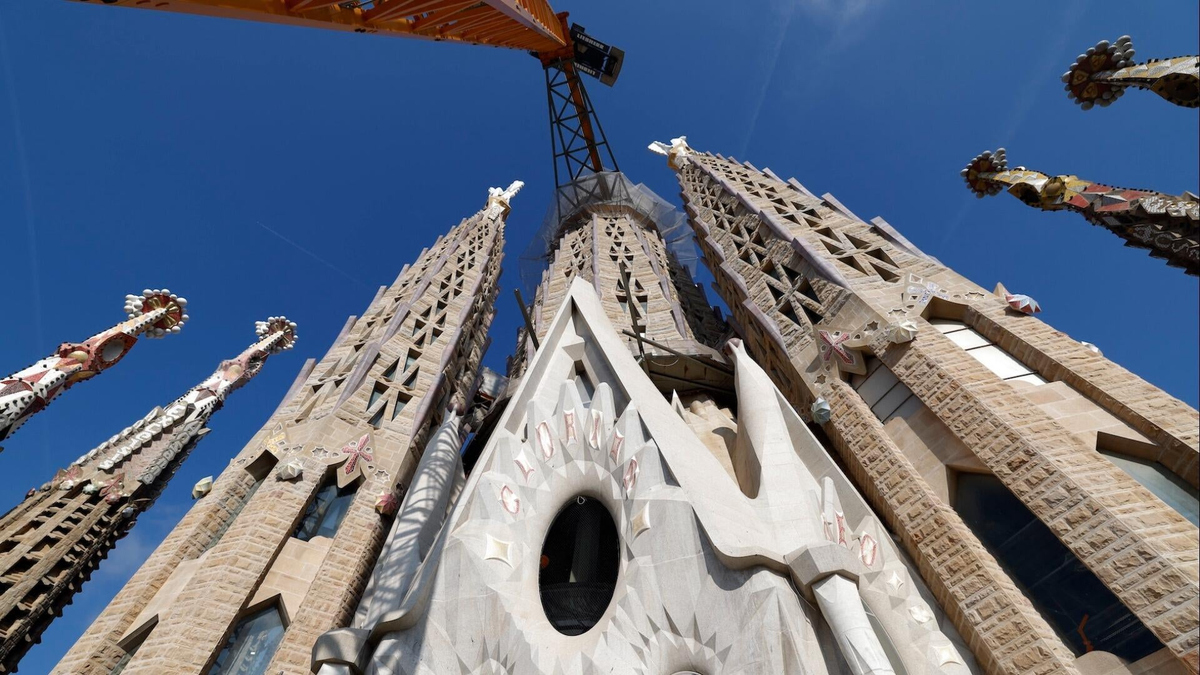 Watch CBS Saturday Morning: Antoni Gaudi's work reaches new heights ...