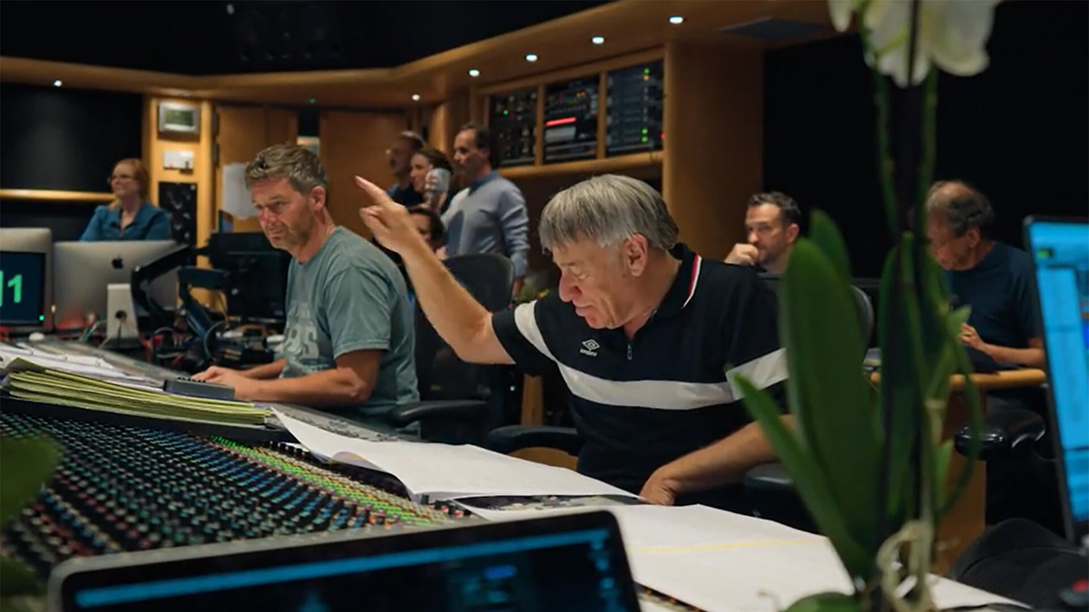 Watch Sunday Morning: Stephen Schwartz, a "Wicked" music man - Full ...