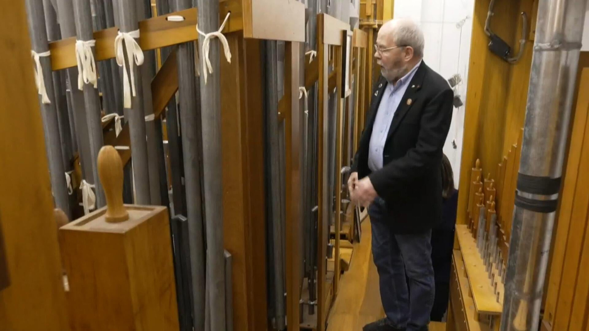 Watch CBS Saturday Morning: The world's largest working instrument ...