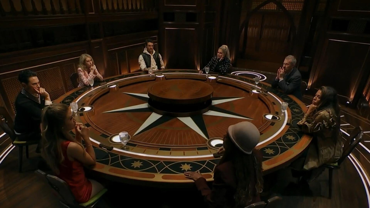 Watch CBS Mornings Meet the team behind "The Traitors" - Paramount+