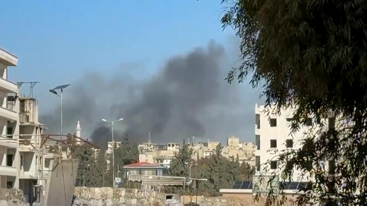 Watch CBS Evening News: U.S. strikes ISIS targets in Syria: officials ...