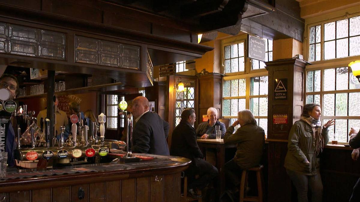 Watch Sunday Morning: Last call: The decline in English pubs - Full ...
