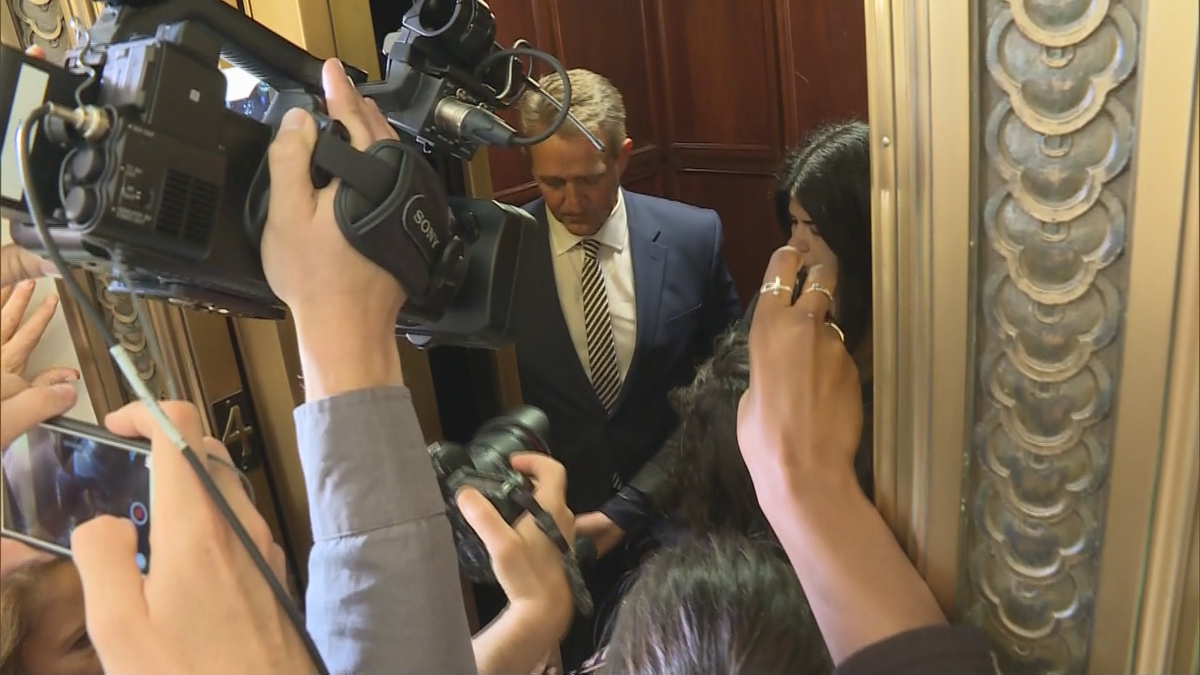 Watch 60 Minutes Overtime: Why Flake had to hit the "pause button ...