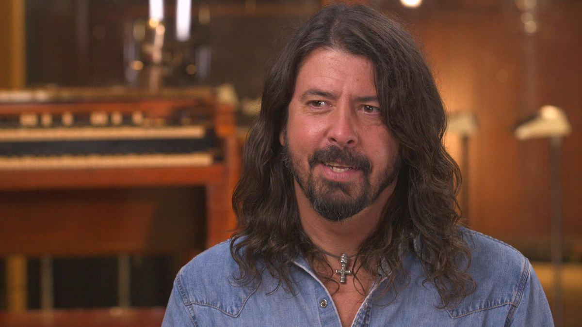 Watch Sunday Morning: Dave Grohl on family first - Full show on CBS