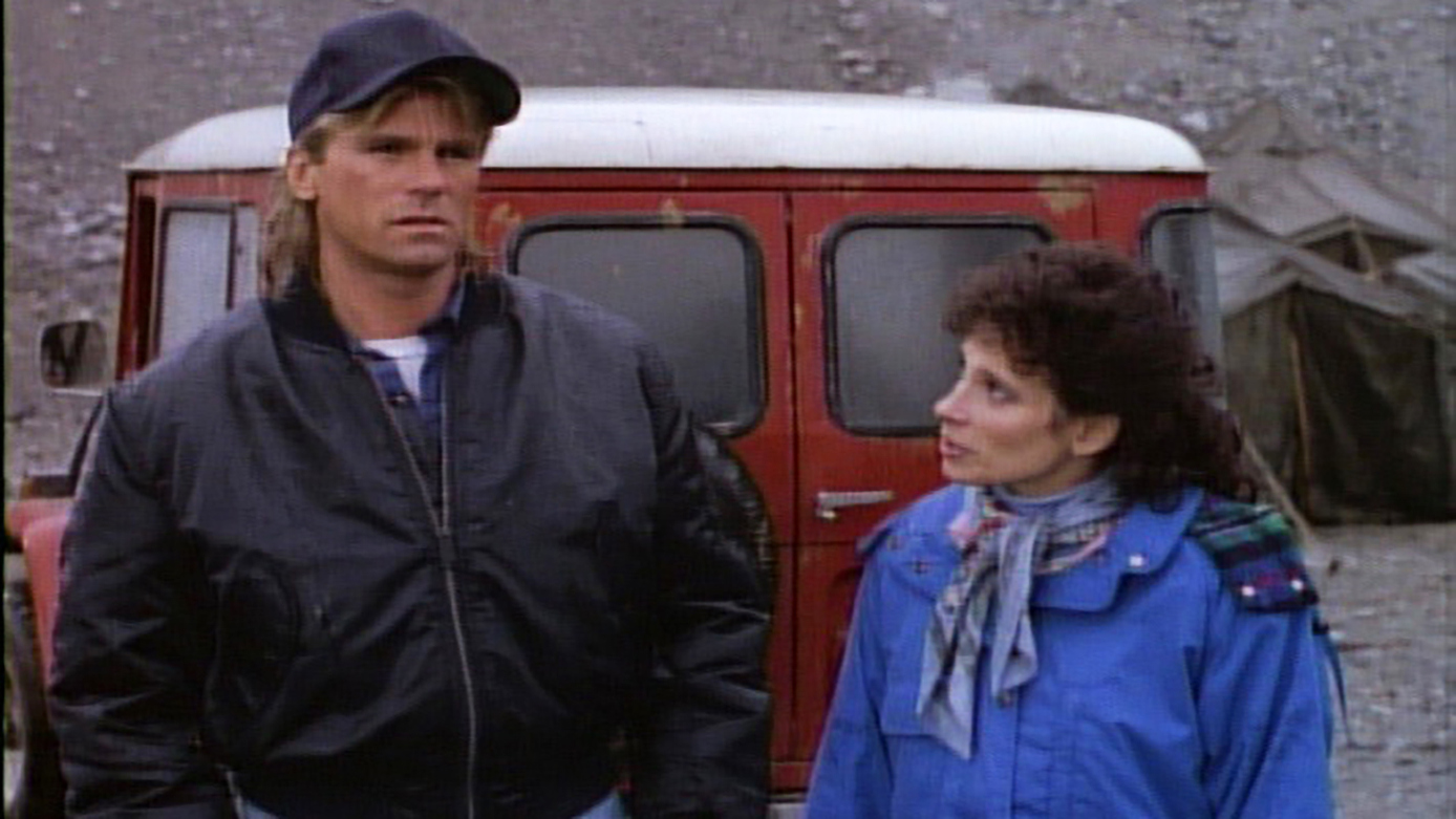 Watch MacGyver Classic Season 5 Episode 15: MacGyver - The Treasure of ...