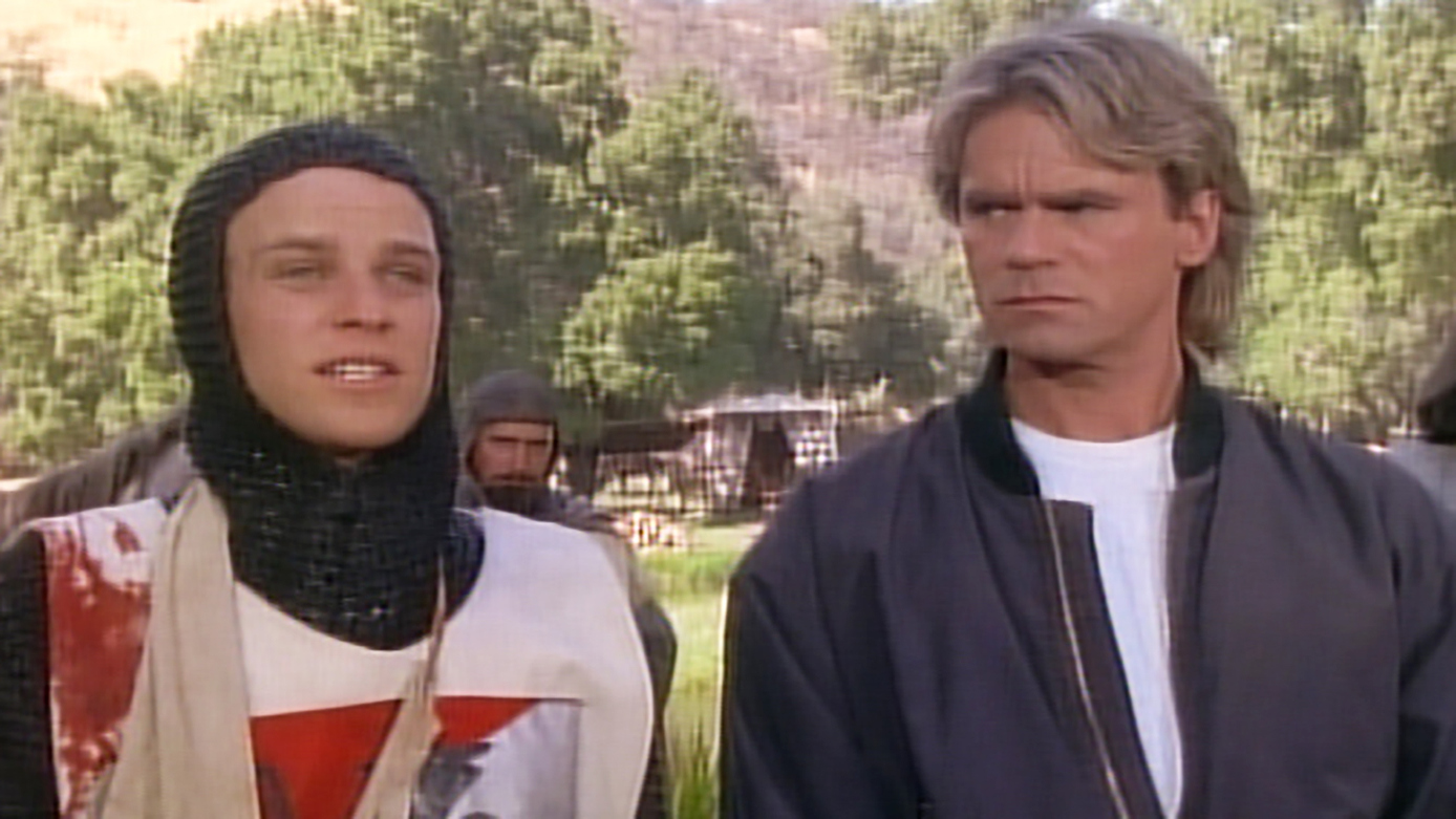 Watch MacGyver Classic Season 7 Episode 7: MacGyver - Good Knight ...