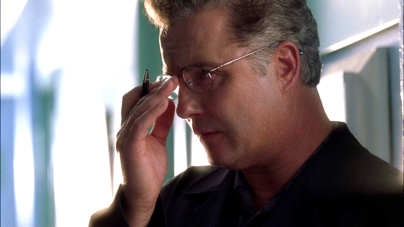 Watch CSI: Crime Scene Investigation Season 2 Episode 2: Chaos Theroy ...