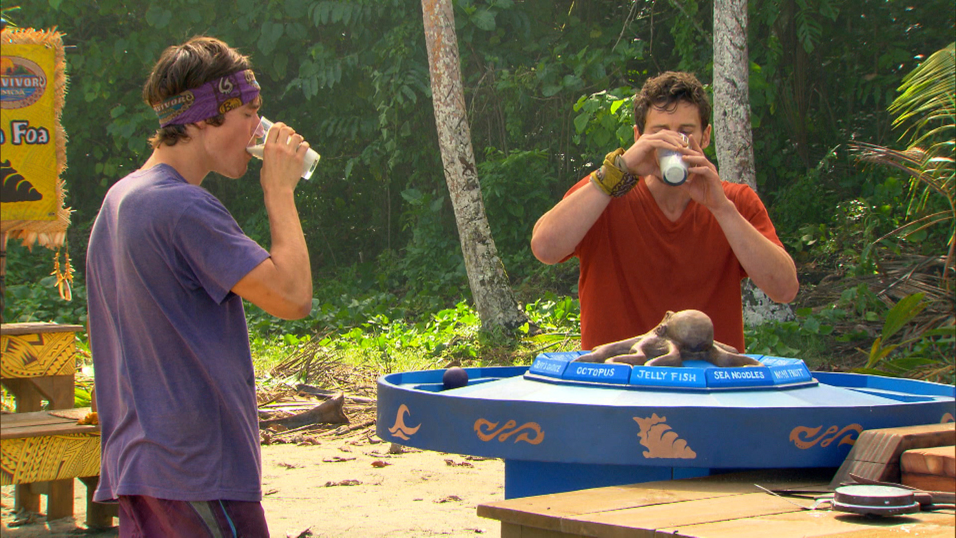 Watch Survivor Season 19 Episode 5: Survivor: Samoa - Walking On Thin ...