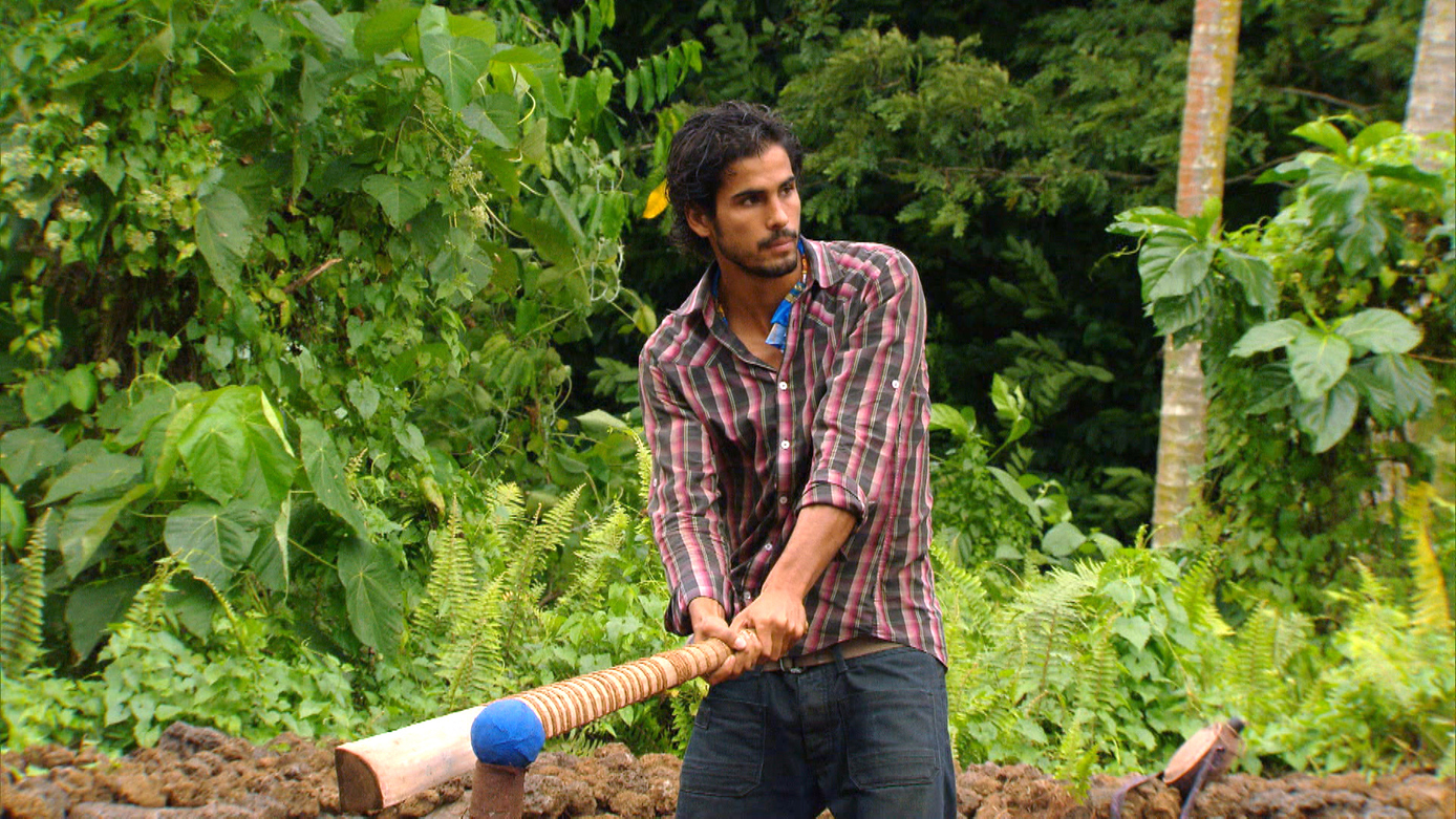 Watch Survivor Season 19 Episode 8: Survivor: Samoa - All Hell Breaks ...