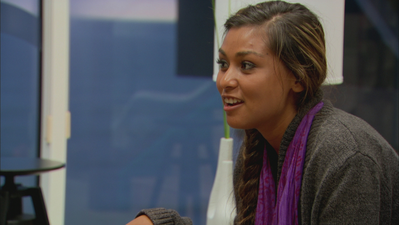 Watch The Real World Season 26 Episode 8: The Real World - Stolen Show ...