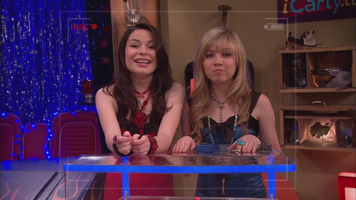 Watch iCarly Season 2 Episode 29: iCarly Awards - Full show on CBS All ...