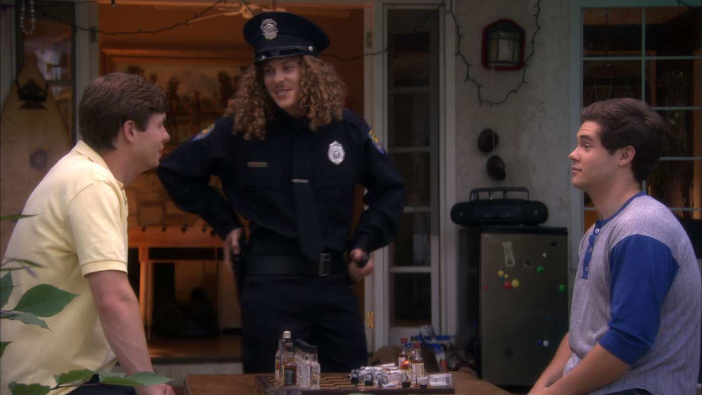 Watch Workaholics Season 1 Episode 5: Workaholics - Checkpoint Gnarly ...