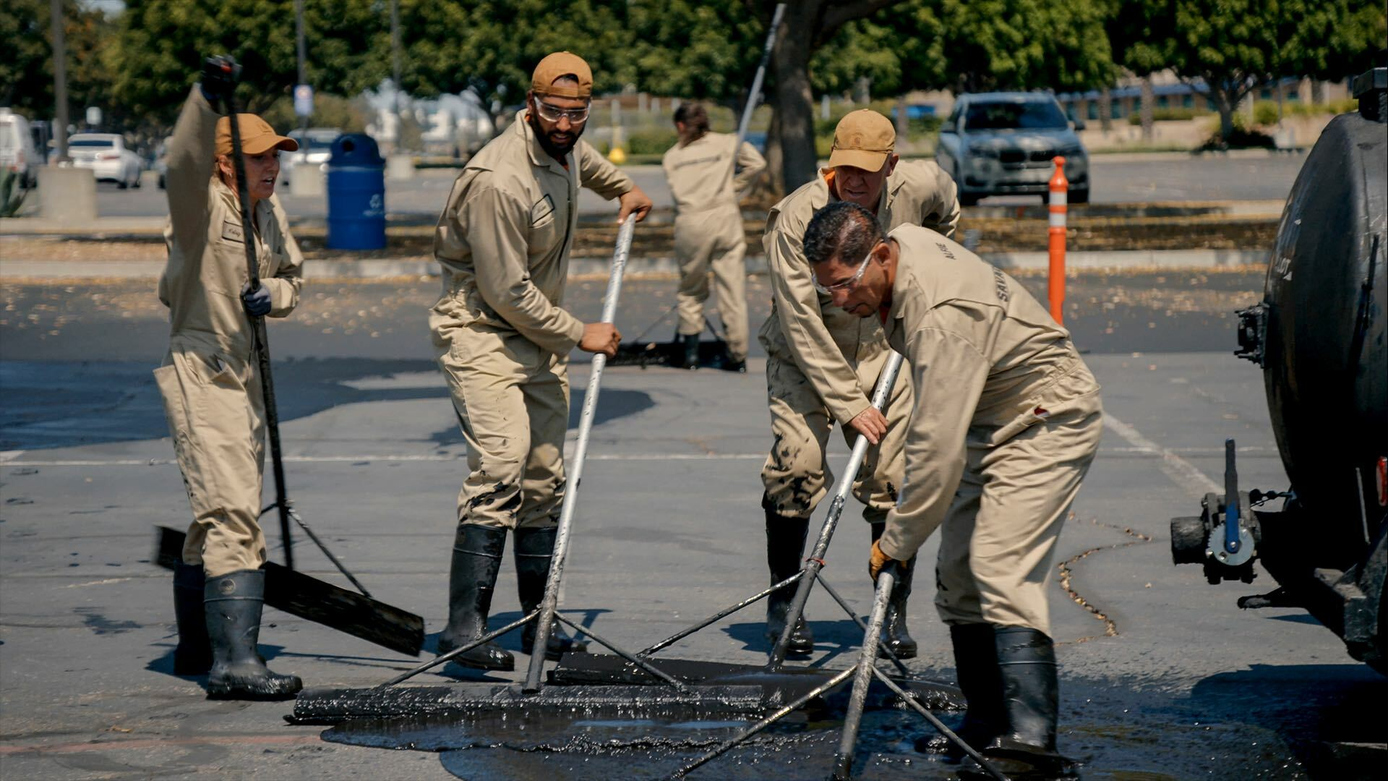 Watch Tough As Nails Season 3 Episode 8: Battle Lines - Full show on CBS