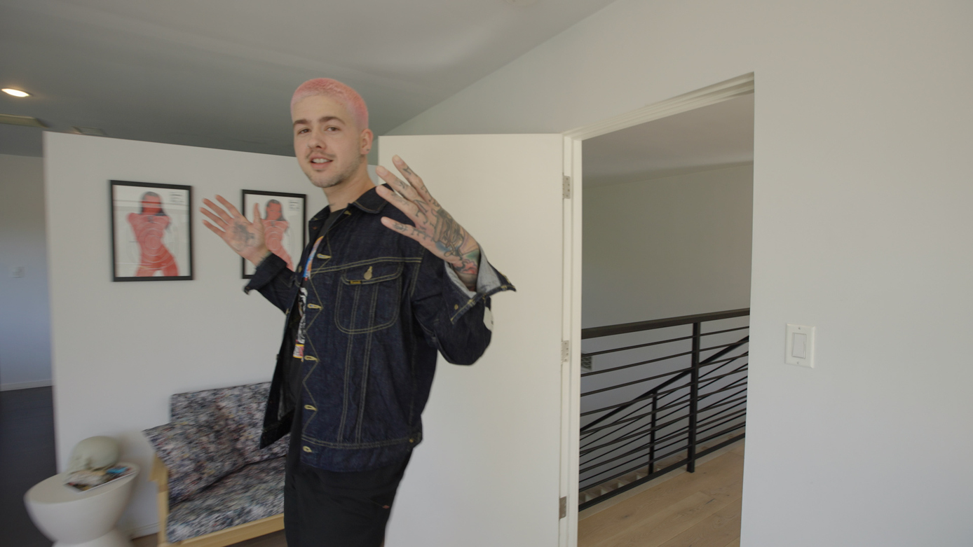 Watch MTV Cribs Season 18 Episode 6: MTV Cribs - Travis Mills / Marsai ...