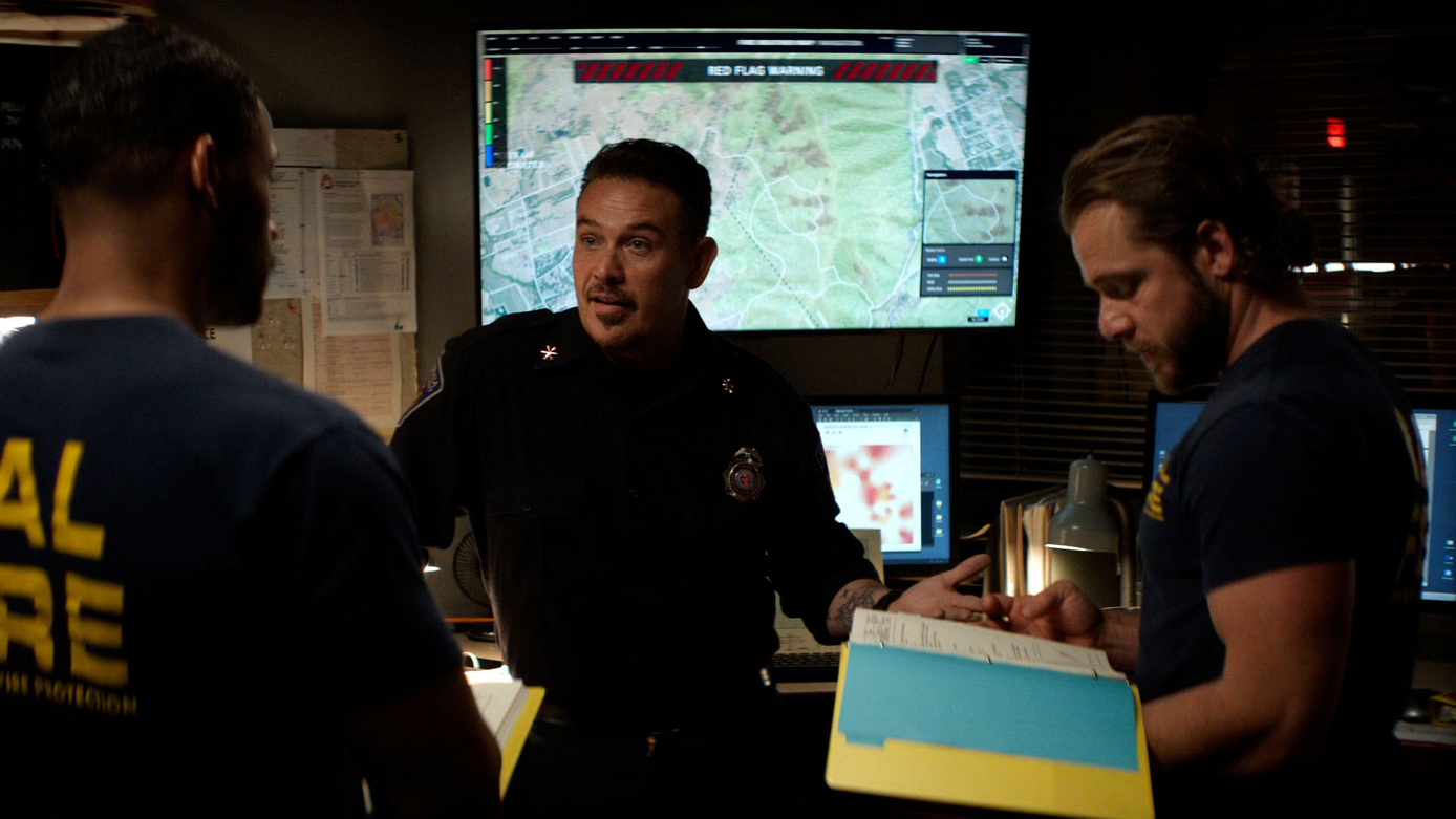 Watch Fire Country Red Flag Warning - Paramount+