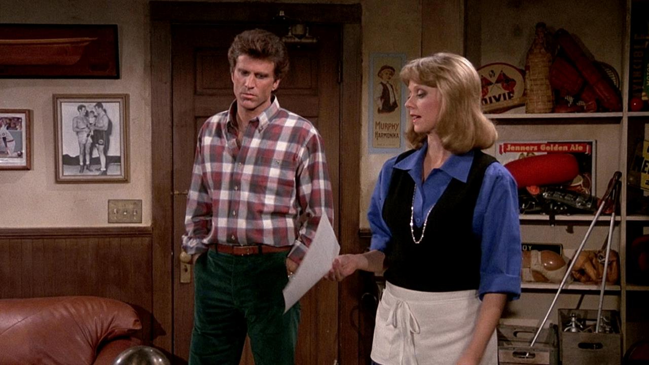 Watch Cheers Season 3 Episode 16: Cheers - Teacher's Pet – Full show on ...