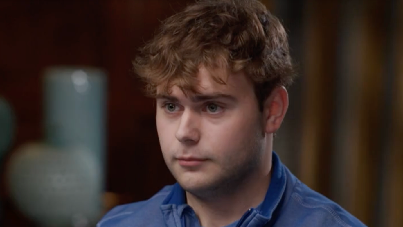 Watch CBS Mornings: Extended interview: Gus Walz - Full show on CBS