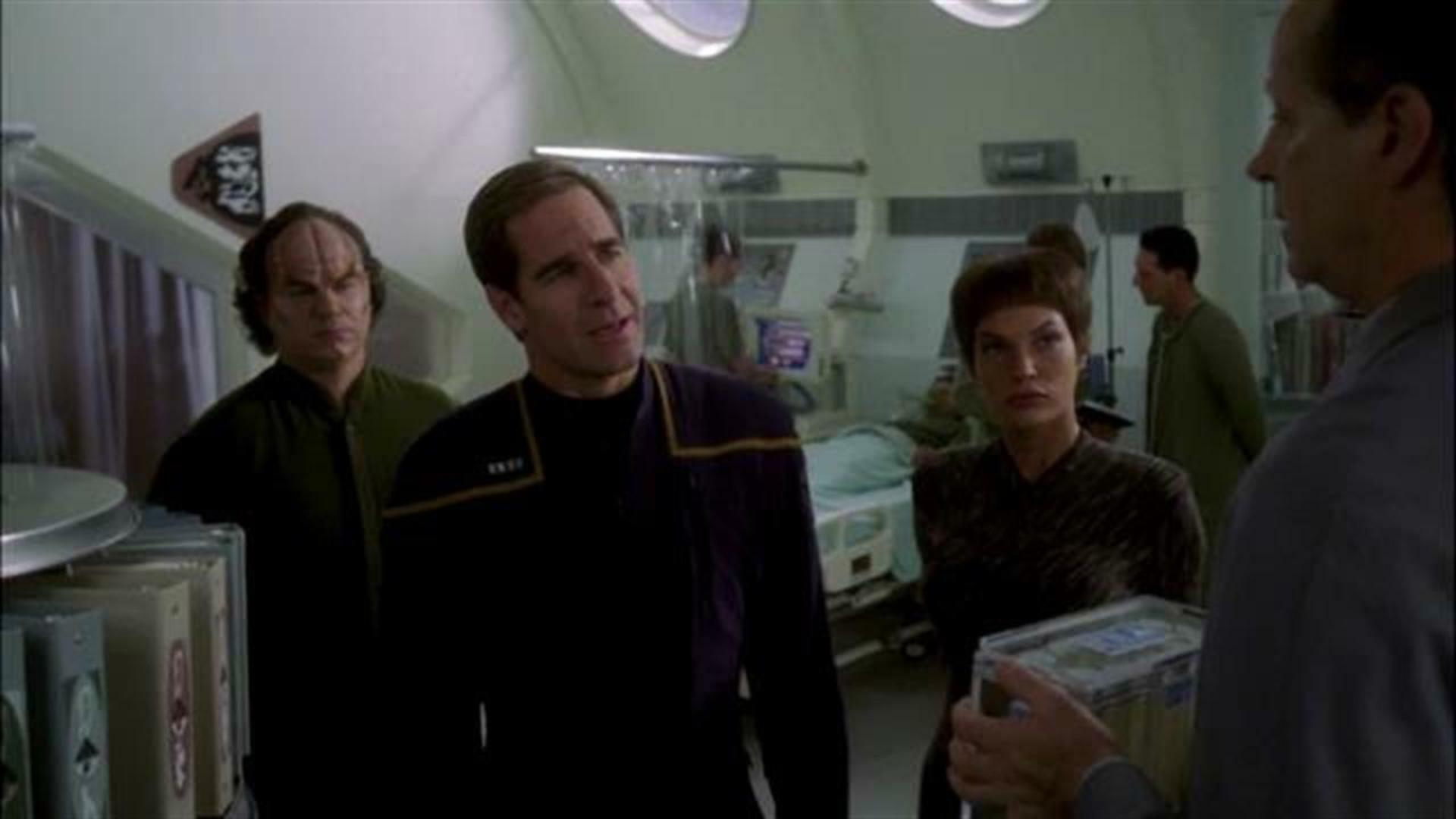 Watch Star Trek: Enterprise Season 1 Episode 13: Enterprise - Dear ...