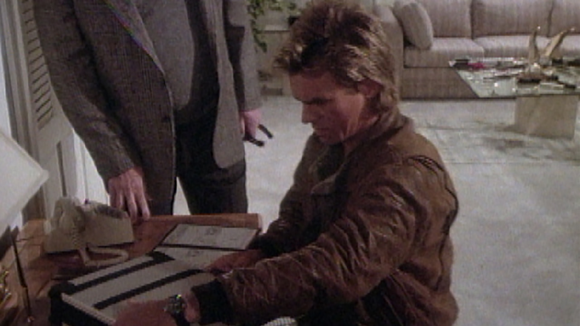 Watch MacGyver Classic Season 1 Episode 22: MacGyver - The Assassin ...