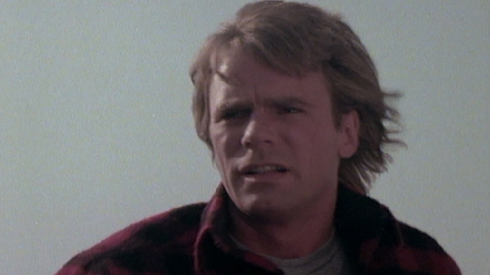 Watch MacGyver Classic Season 1 Episode 21: MacGyver - Prisoner of ...