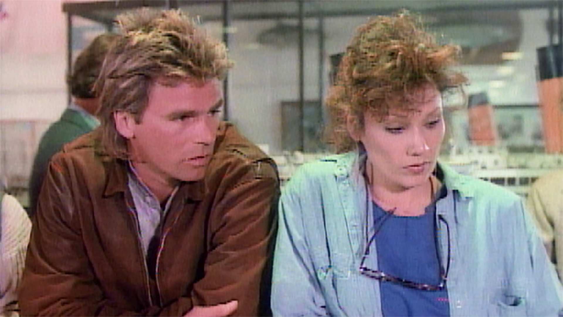 Watch MacGyver Classic Season 2 Episode 15: MacGyver - Pirates – Full ...