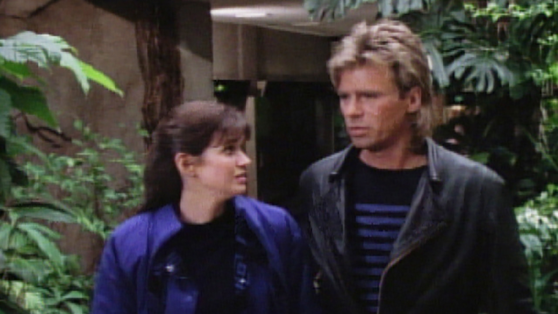 Watch MacGyver Classic Season 4 Episode 11: MacGyver - The Battle of ...