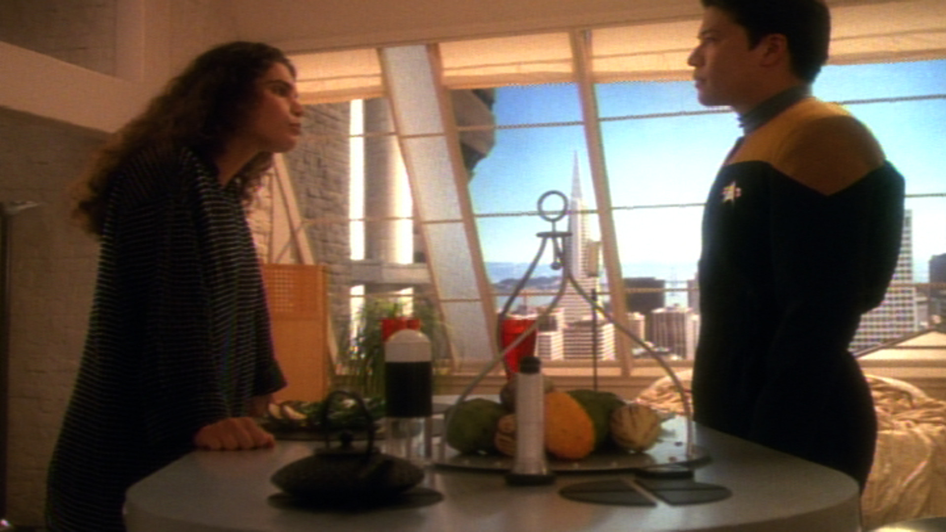 Watch Star Trek: Voyager Season 2 Episode 5: Non Sequitur - Full show ...