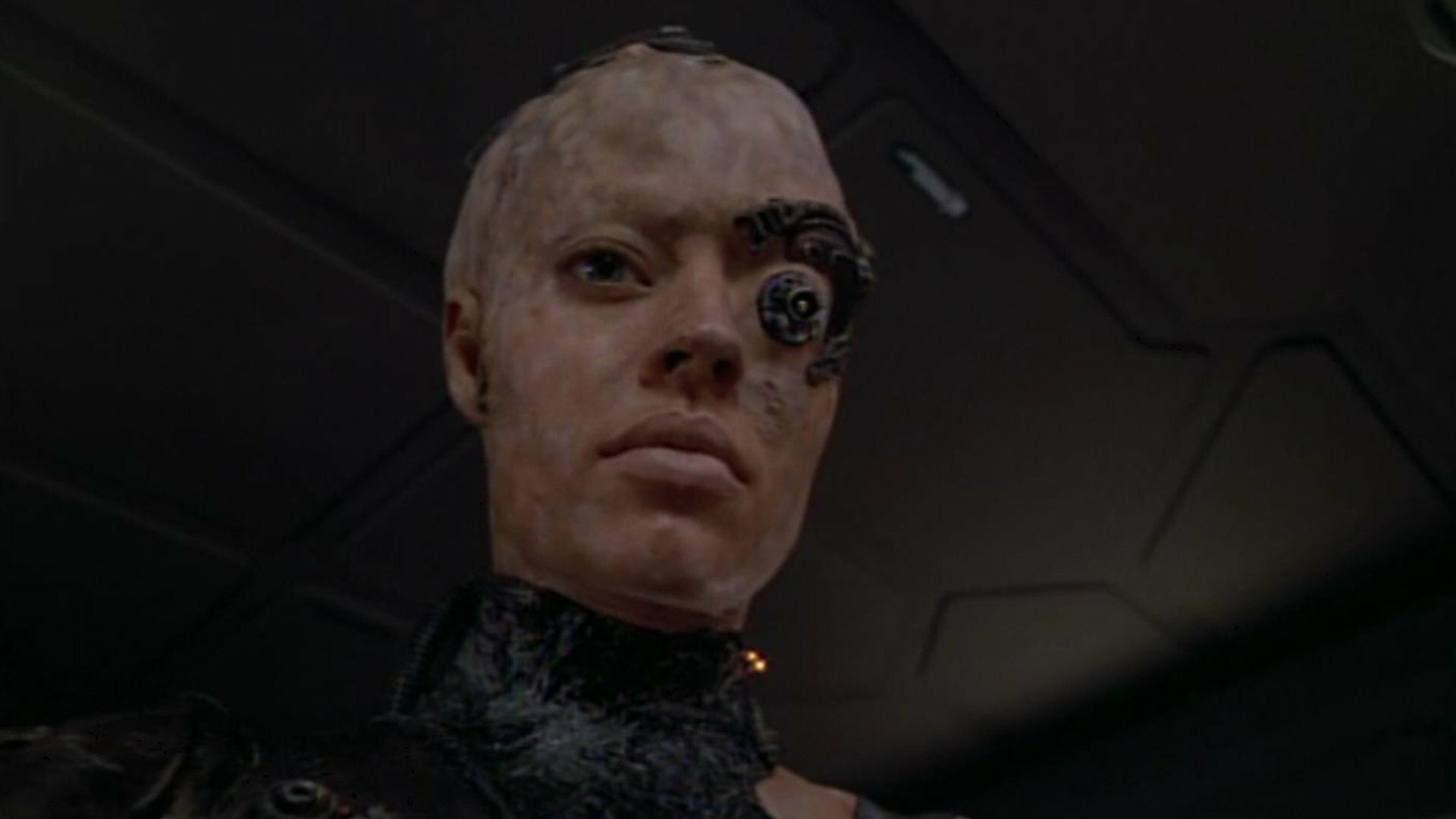 Watch Star Trek: Voyager Season 4 Episode 2: Star Trek: Voyager - The ...