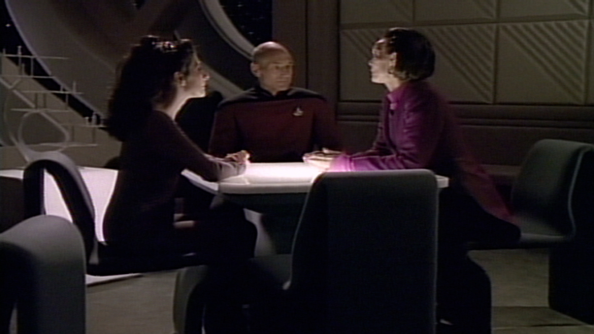 Watch Star Trek: The Next Generation Season 4 Episode 15: First Contact ...