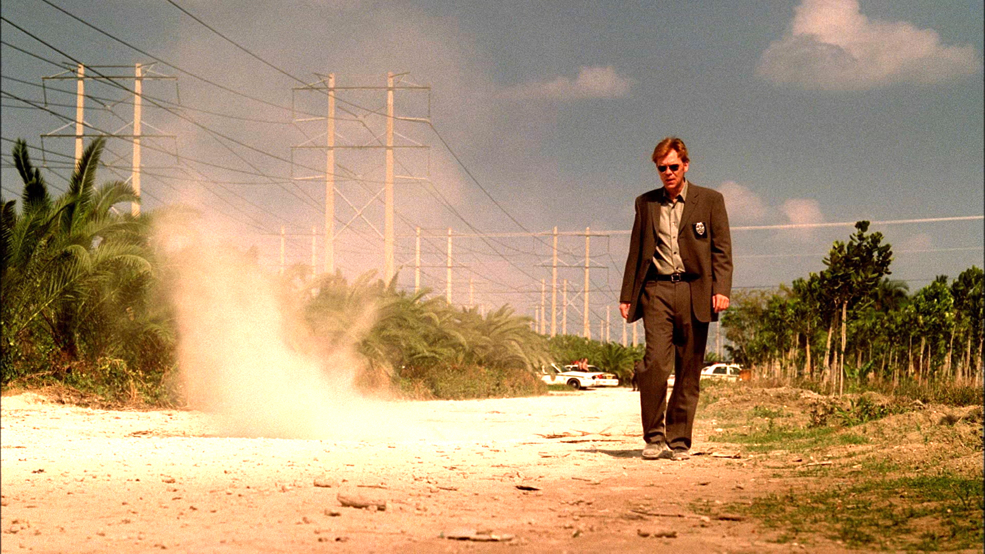 Watch CSI: Crime Scene Investigation Season 2 Episode 22: CSI: - Cross ...