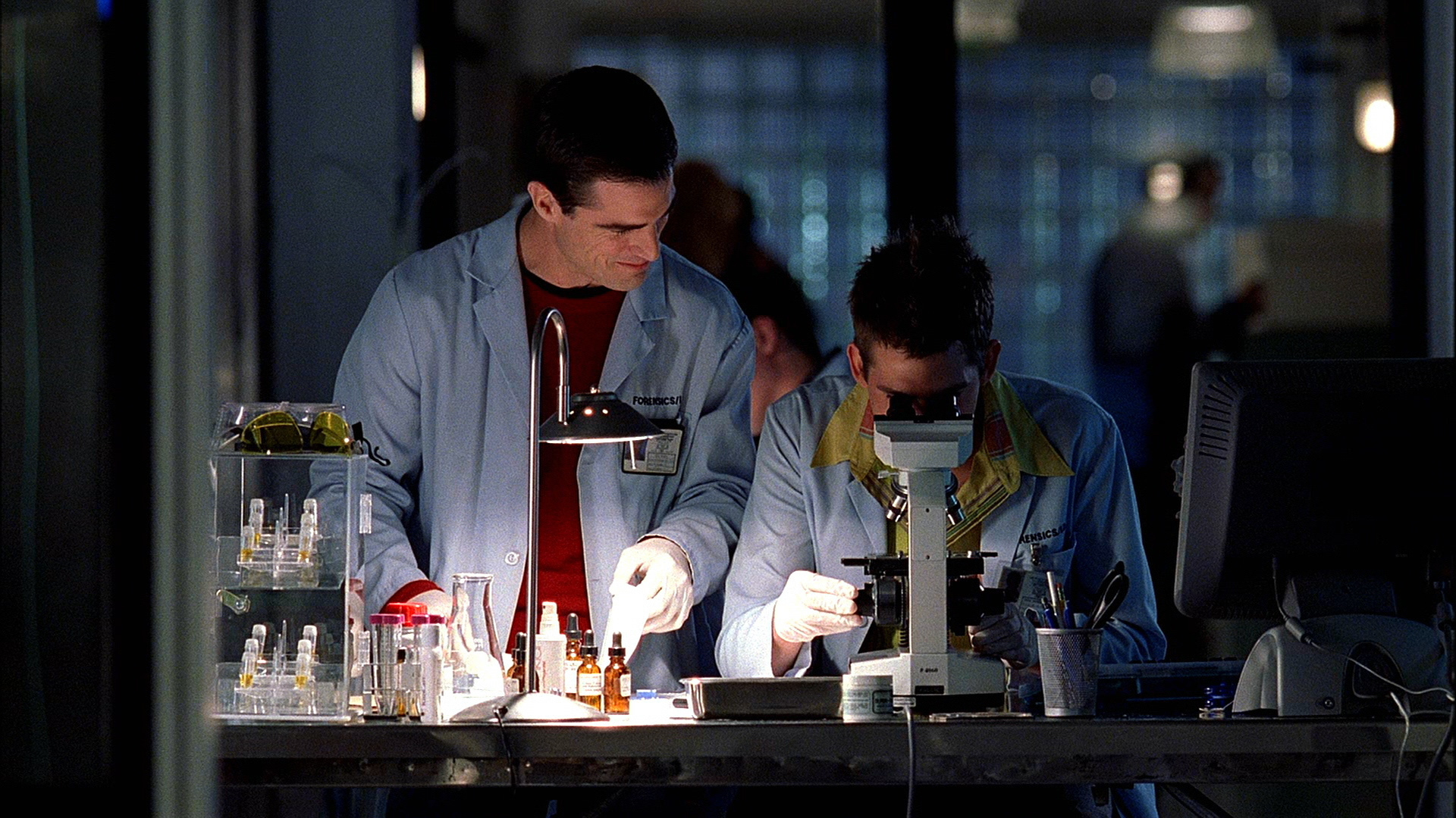 Watch CSI: Crime Scene Investigation Season 1 Episode 18: $35K O.B.O ...