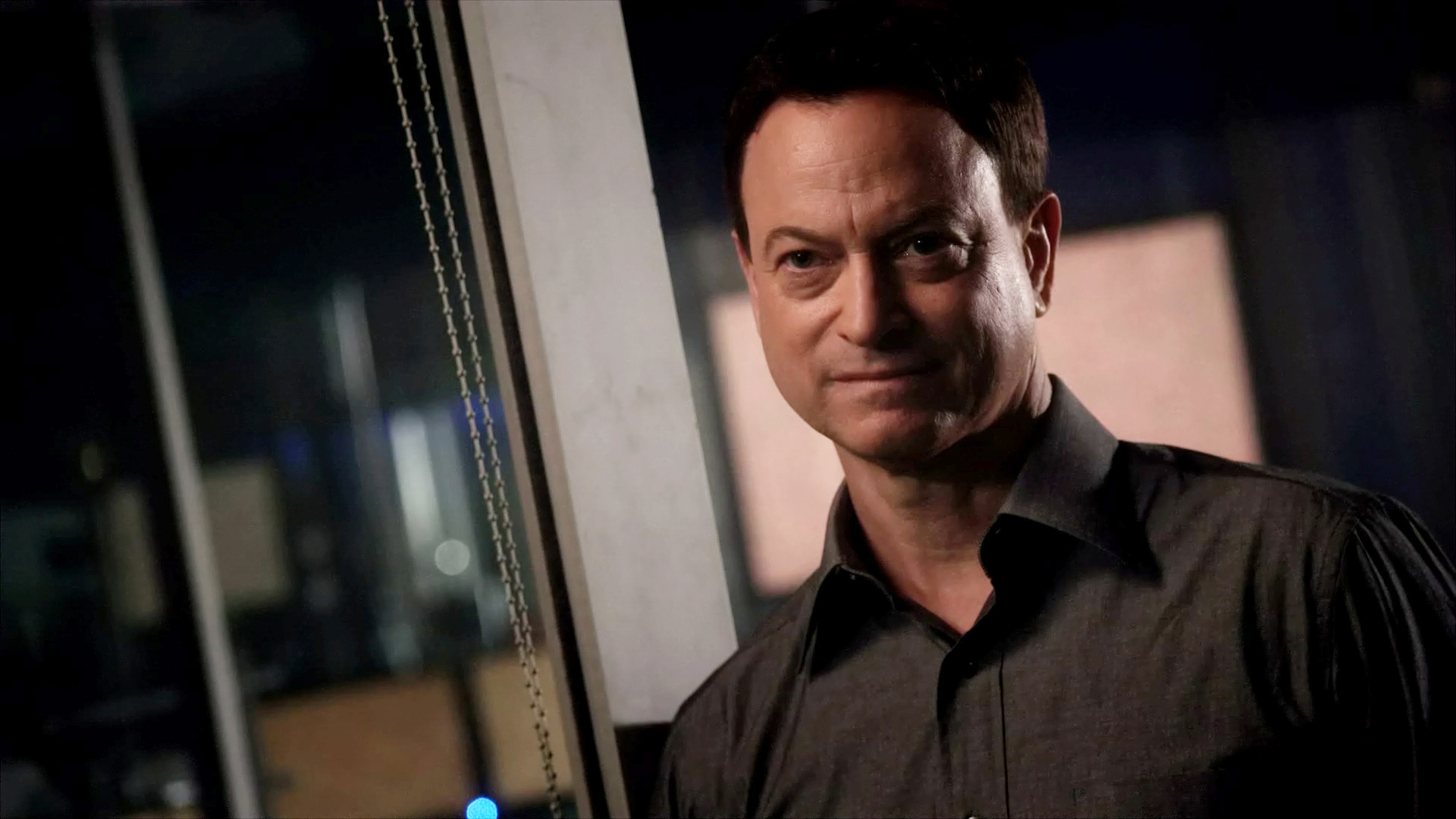 Watch CSI: NY Season 8 Episode 18: Near Death - Full show on Paramount Plus