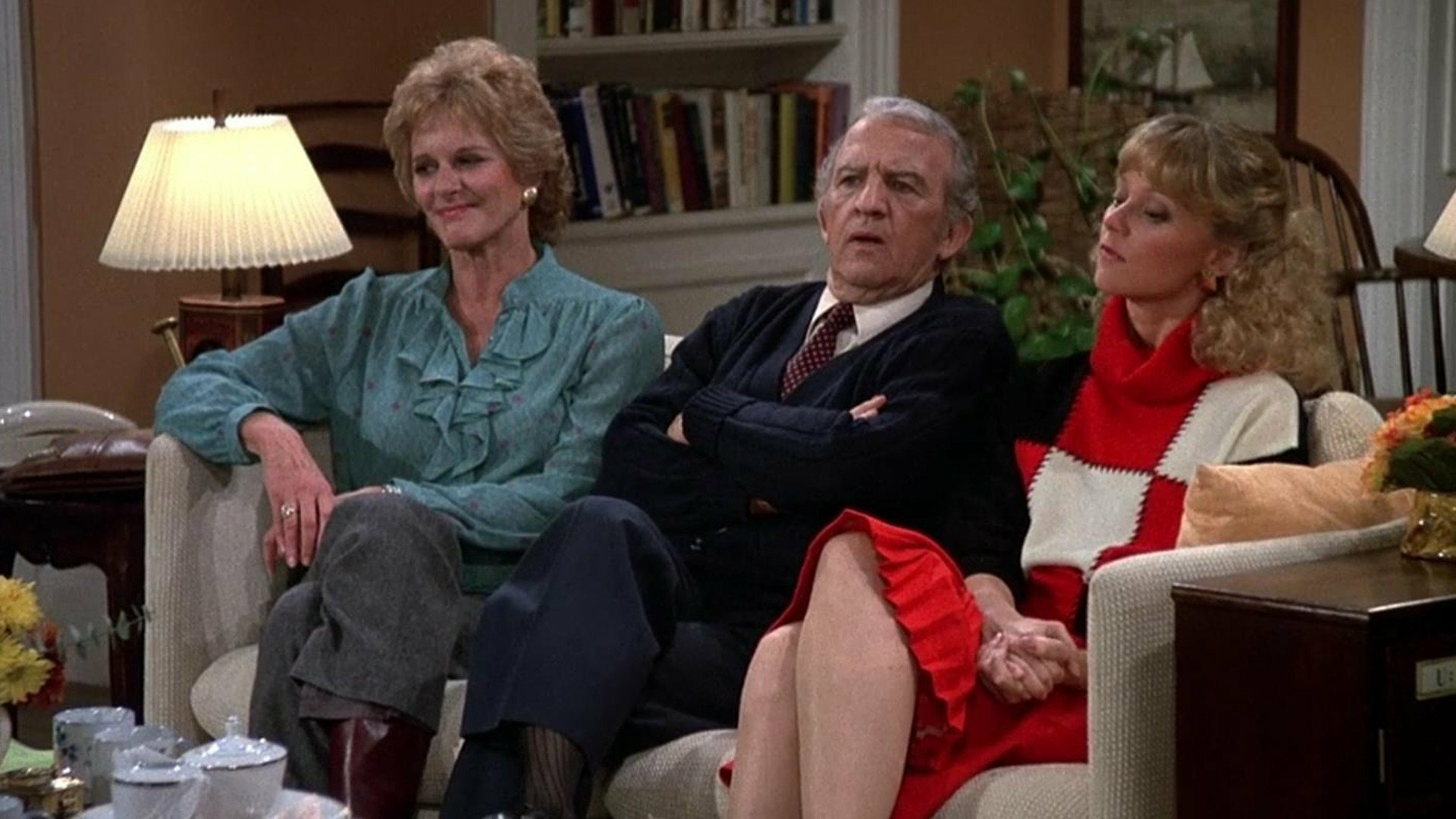 Watch Cheers Season 2 Episode 16: Cheers - Coachie Makes Three – Full ...