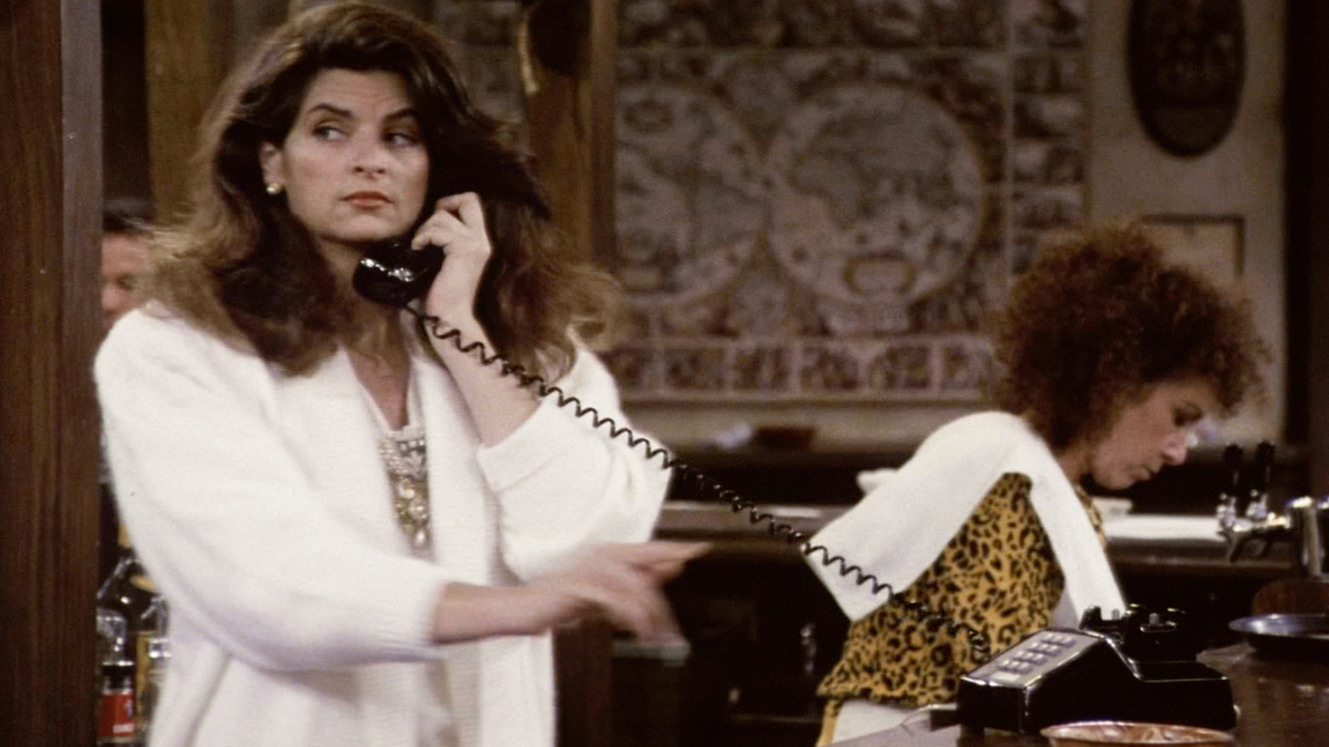 Watch Cheers Season 8 Episode 13: Cheers - Sammy And The Professor ...