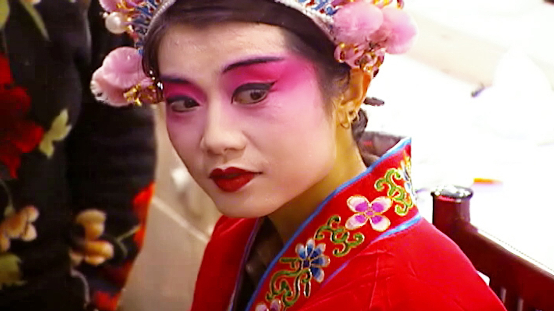 Watch The Amazing Race Season 14 Episode 11: The Amazing Race - He Made Me Look Like Alice ...