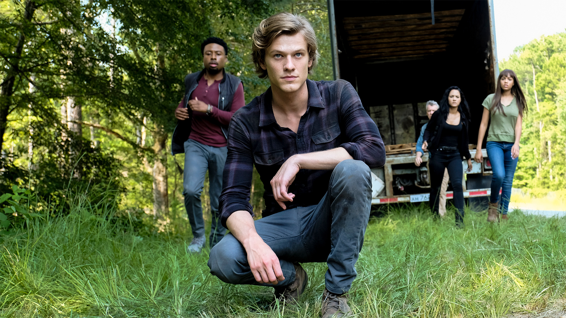 Watch MacGyver Season 3 Episode 1: MacGyver - Improvise – Full show on ...