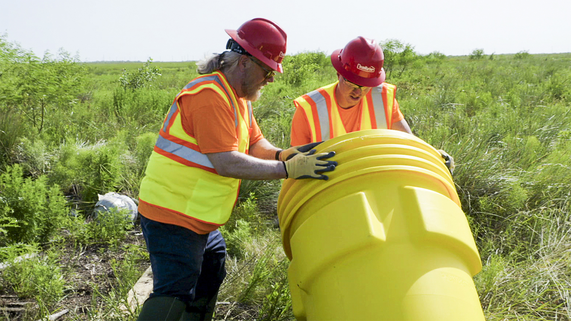 Watch Undercover Boss Season 10 Episode 4: Undercover Boss - Clean ...