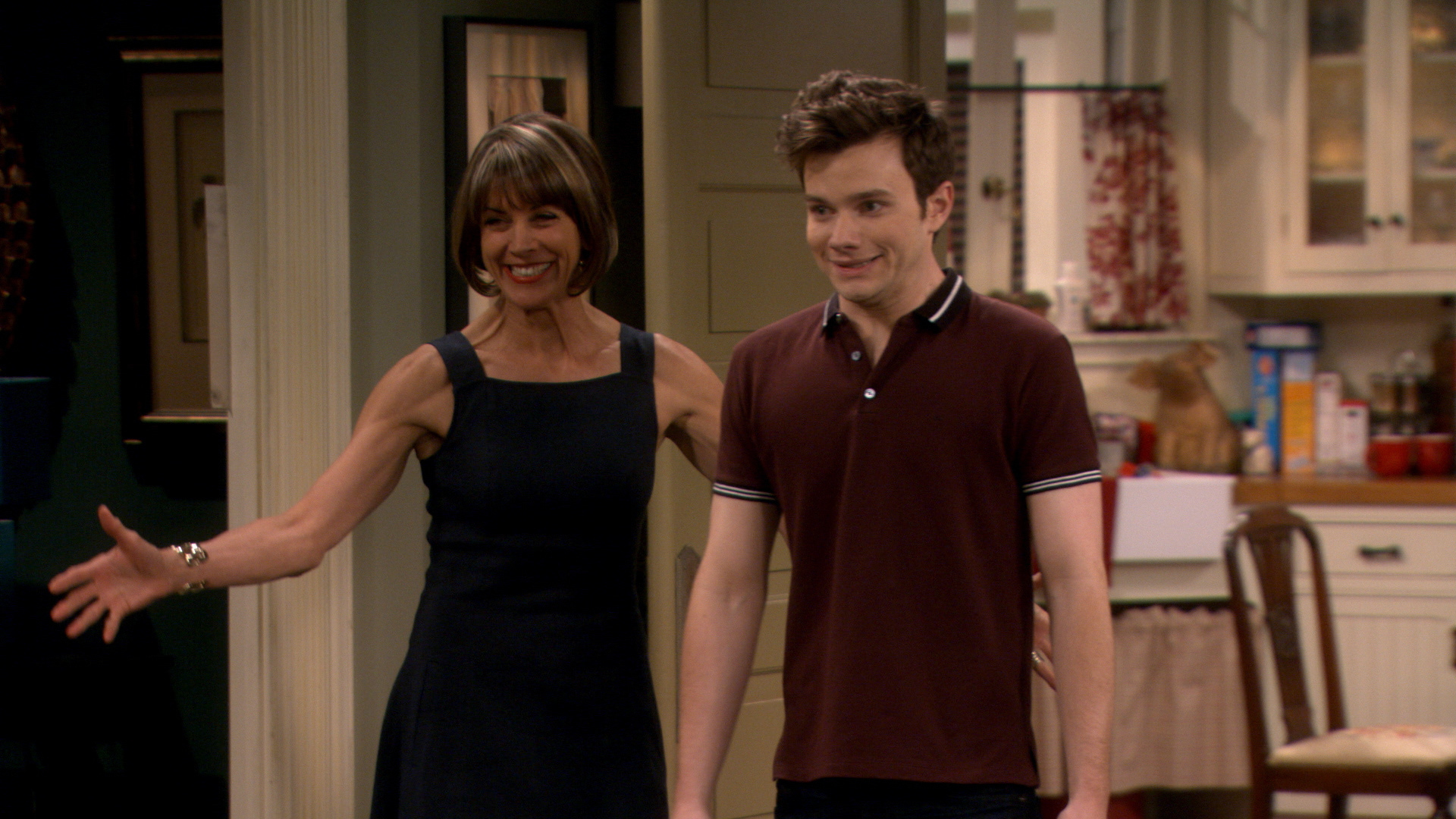 Watch Hot in Cleveland Season 5 Episode 17: Hot In Cleveland - Straight ...